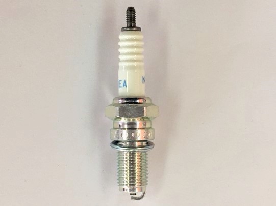 NGK（エヌジーケー） 標準プラグ DR8EA